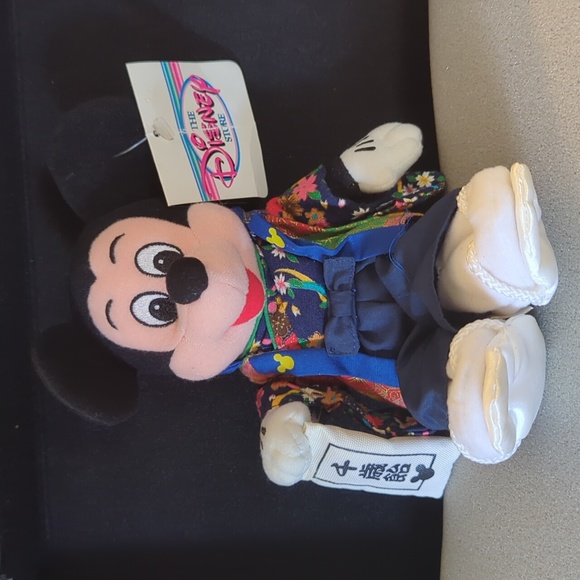 Disney | Toys | Vintage Plush Disneys Mickey Mouse As A Tourist ...
